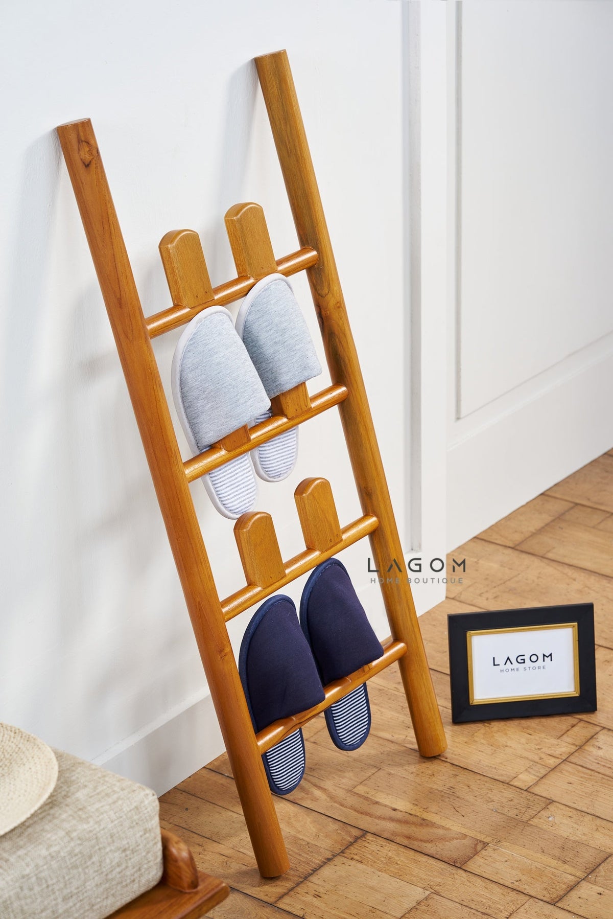 4-Pair Teak Sandal Rack - Leaning Style
